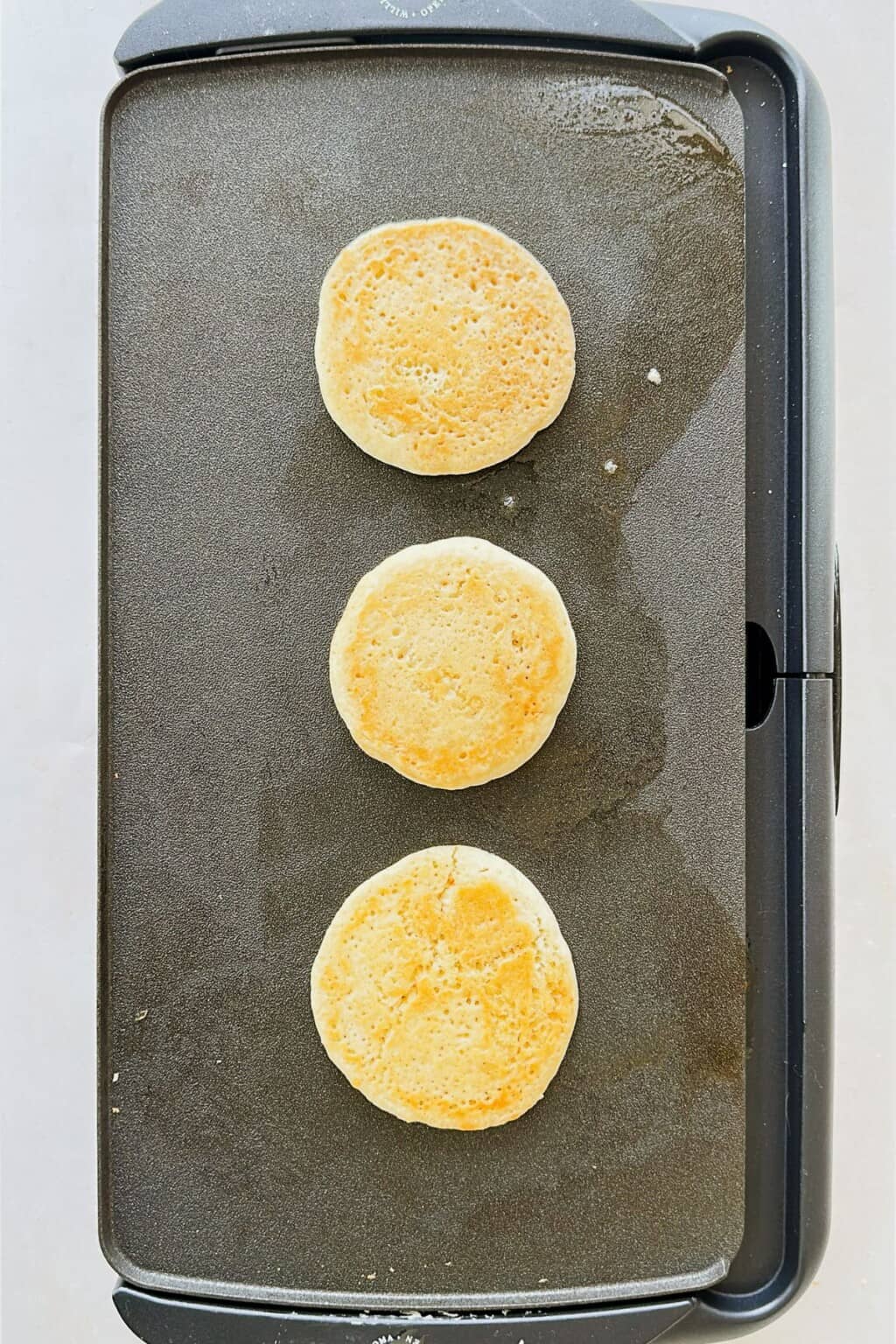 Simple Vegan Pancakes (Only Six Ingredients)